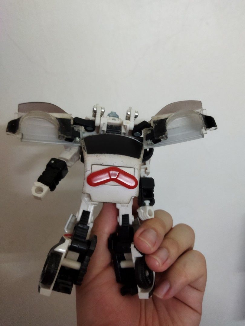 Original Transformers deluxe prowl hasbro use jnt dfod, Hobbies & Toys ...