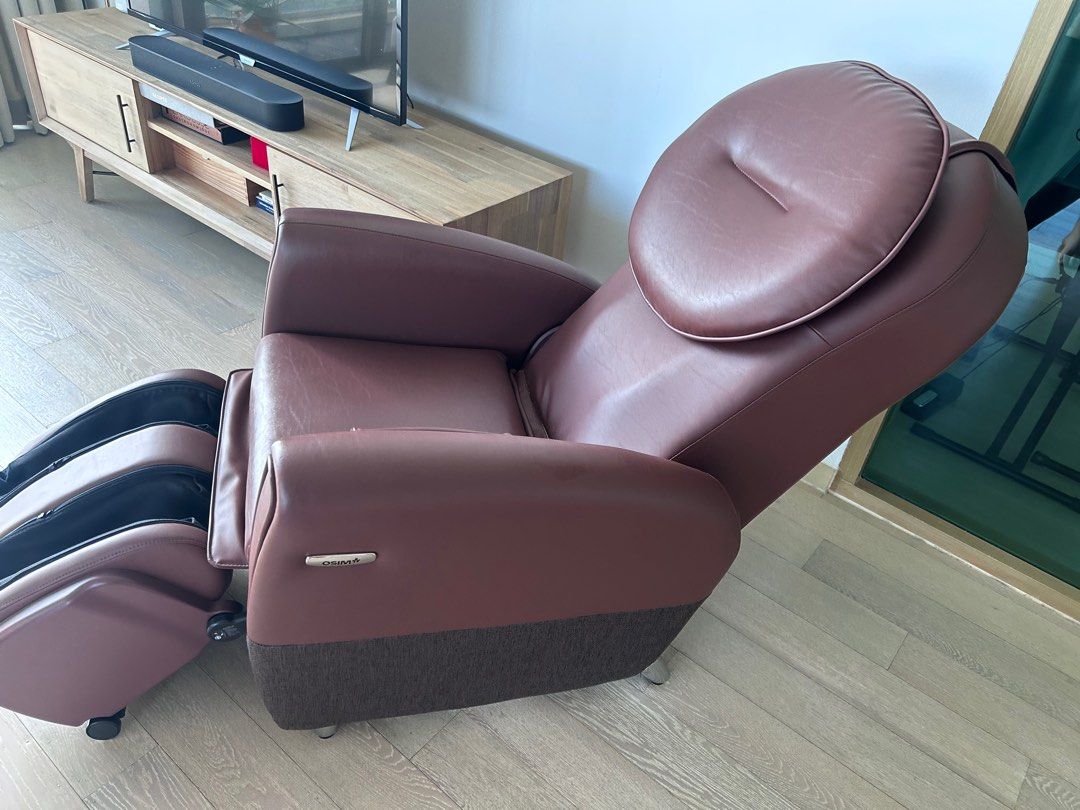 Osim udiva 2 massage chair, Furniture & Home Living, Furniture, Chairs ...