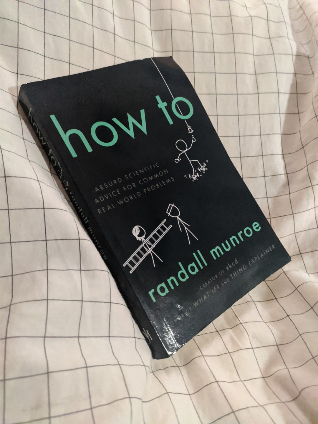 Randall Munroe (XKCD) - How To, 興趣及遊戲, 書本 & 文具, 小說 & 故事書 - Carousell