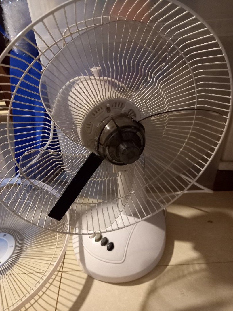 Rayco fan, Furniture & Home Living, Lighting & Fans, Fans on Carousell