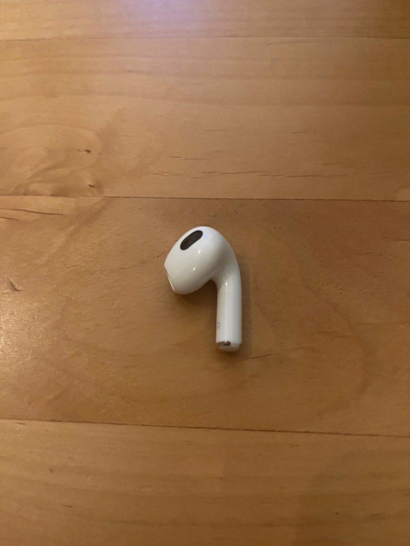 Right side AirPod Gen 3, Audio, Earphones on Carousell
