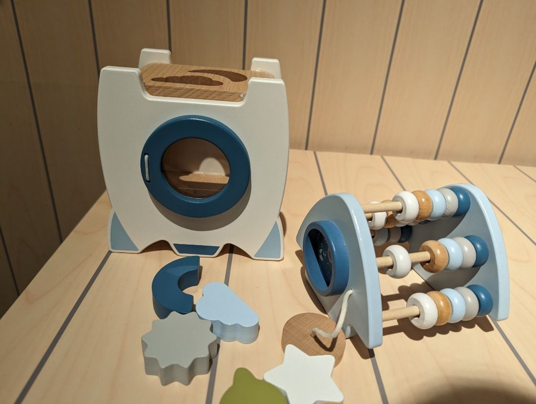 Rocket shape sorter, Hobbies & Toys, Toys & Games on Carousell