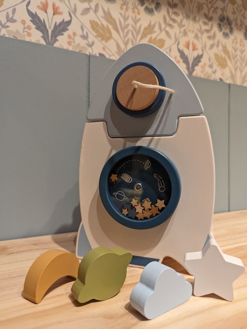 Rocket shape sorter, Hobbies & Toys, Toys & Games on Carousell