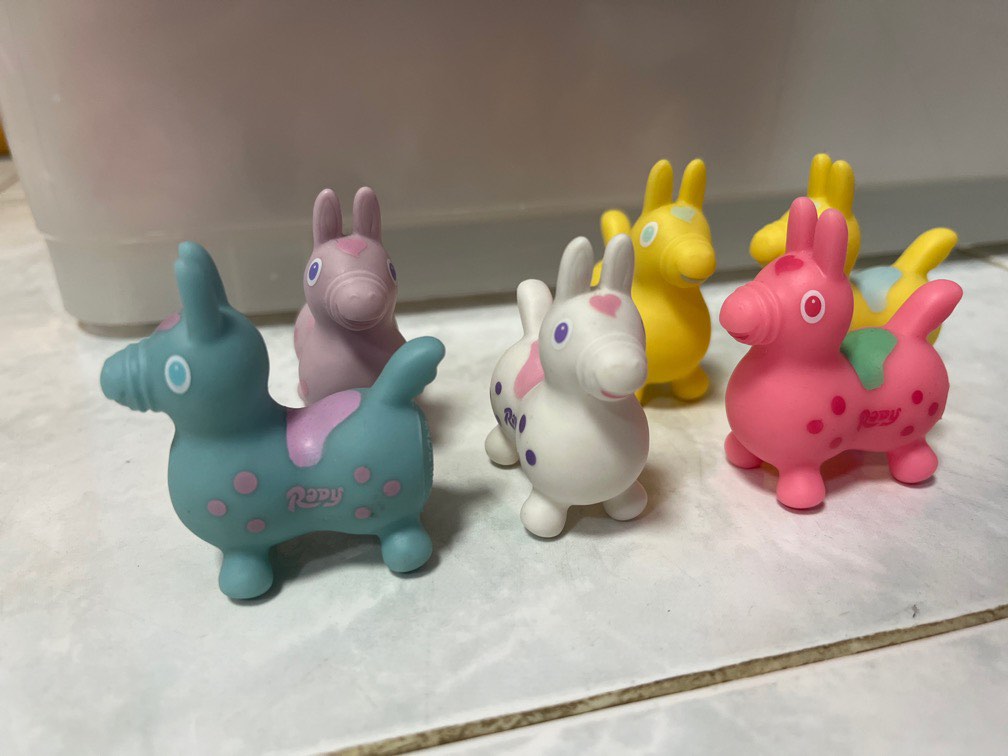 Rody跳跳馬 $15/隻 約3cm, 興趣及遊戲, 玩具 & 遊戲類 - Carousell