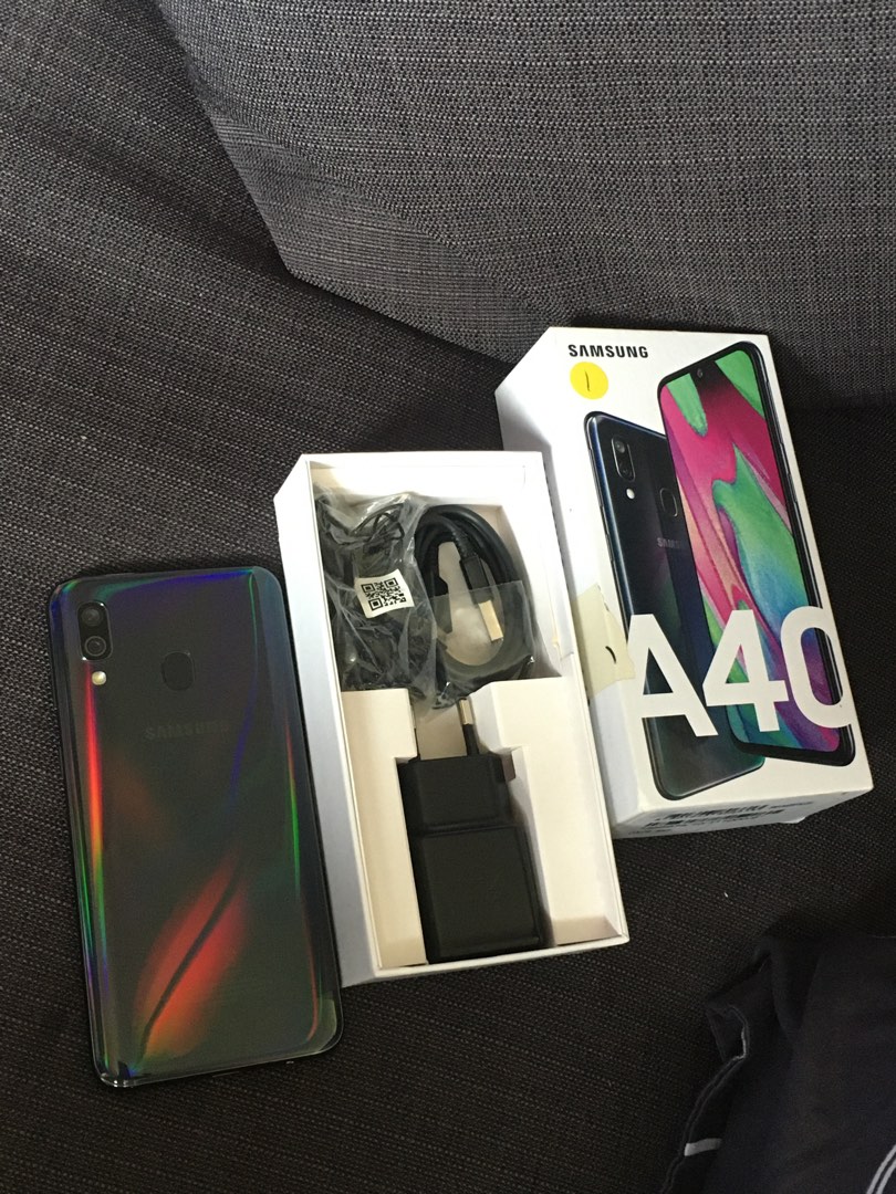 Samsung A40 (64GB) Dual sim, 手提電話, 電話及其他裝置配件, 其他電子周邊配件及產品 - Carousell