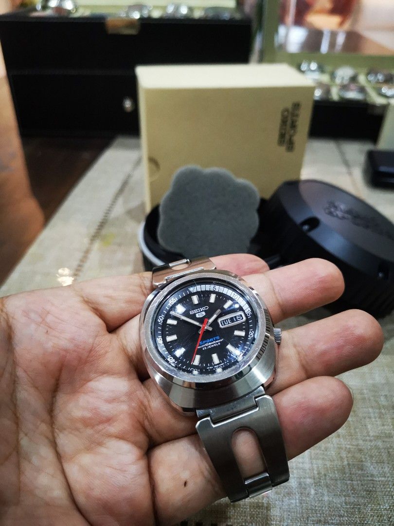 Seiko 5 Sports Rally Diver Reissue SBSS-001, Men's Fashion, Watches ...