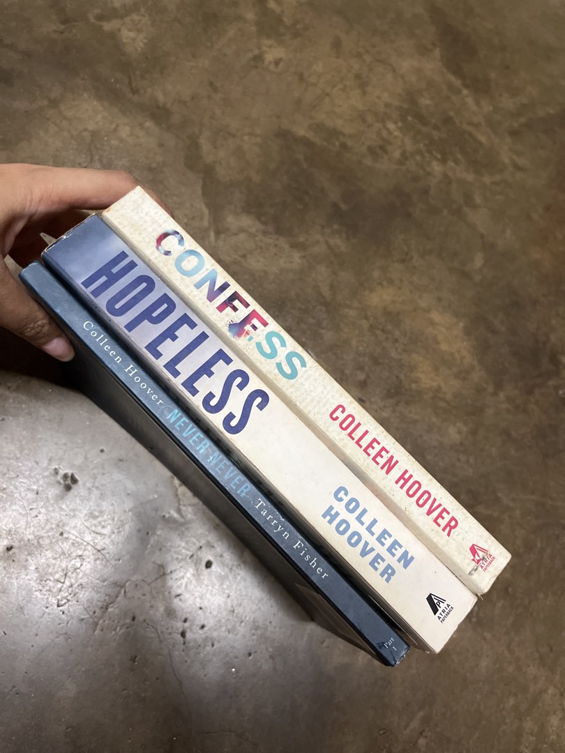 [SIGNED] Colleen Hoover Set - Hopeless, Confess and Never Never on ...