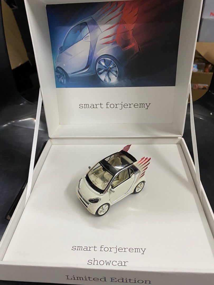 Spark-Model Smart forTwo Coupé forJeremy Showcar 2013 (1:43 scale ...