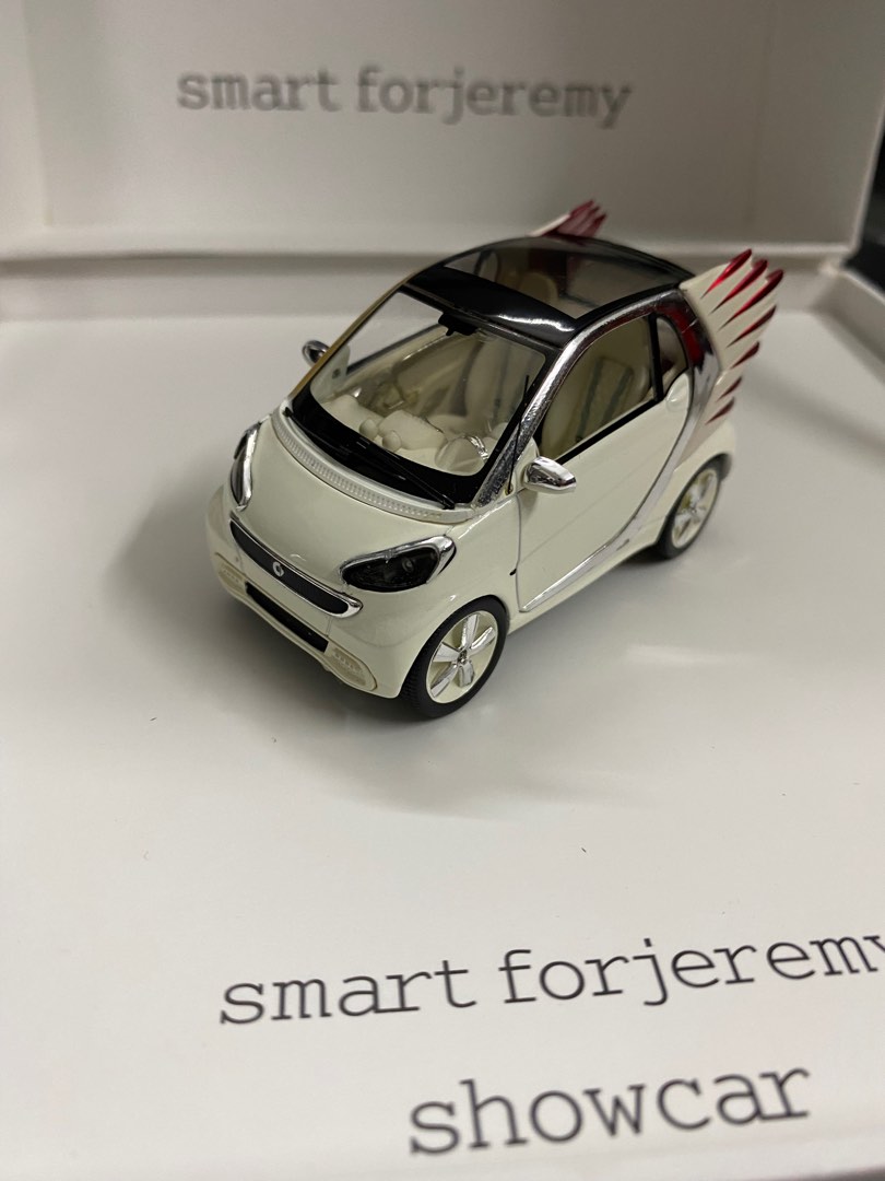 Spark-Model Smart forTwo Coupé forJeremy Showcar 2013 (1:43 scale ...