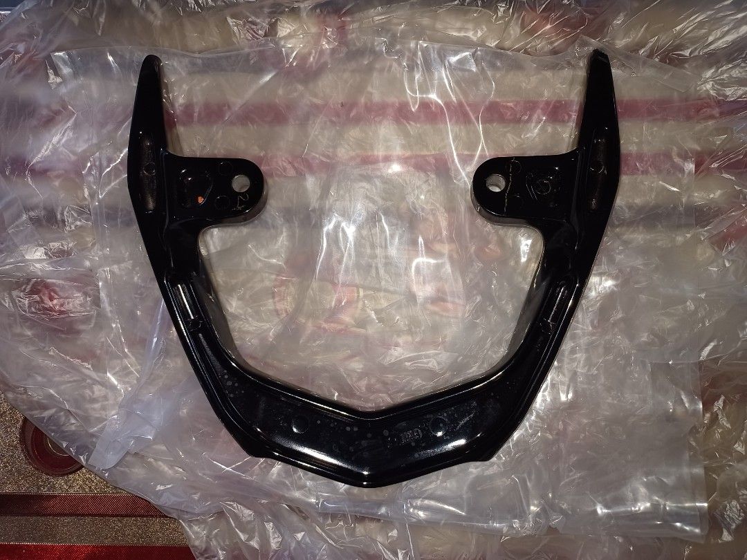 Suzuki Skydrive crossover/sport grab bar, Motorbikes, Motorbike Parts ...