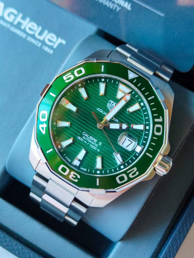 TAG HEUER AQUARACER ( HULK ), Luxury, Watches on Carousell