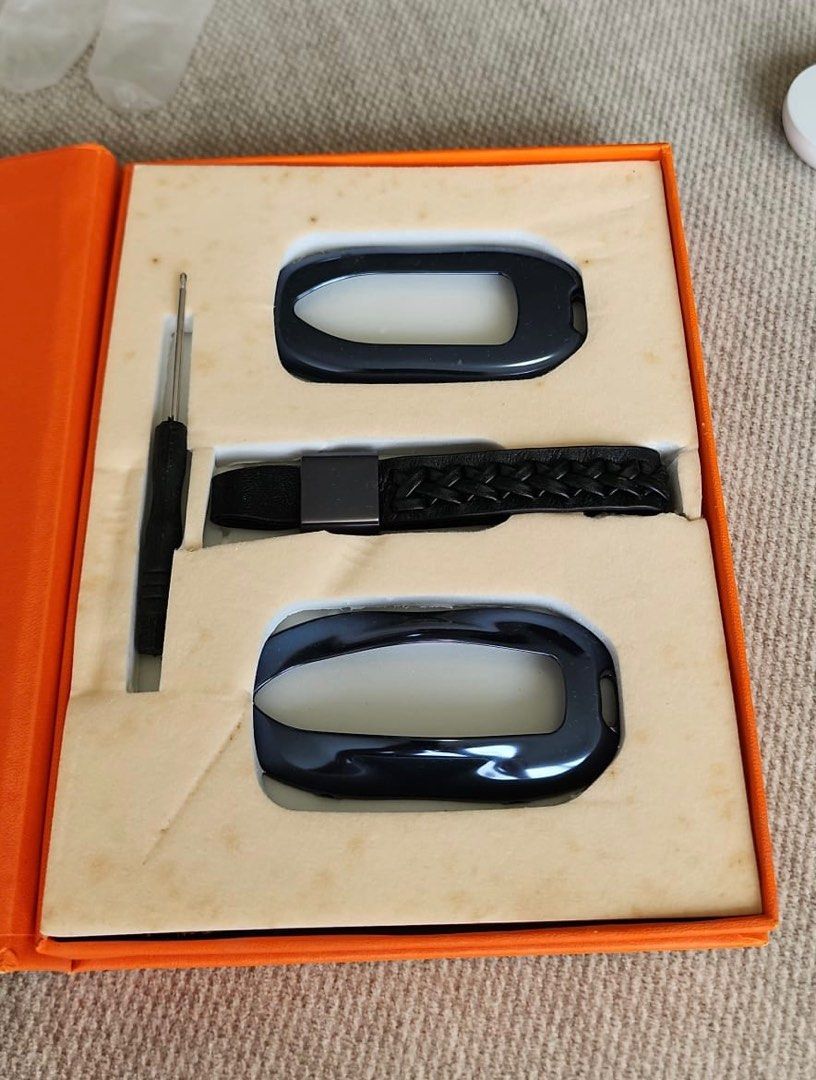 Tesla model S Key cover, 傢俬＆家居, 其他, 家居改善及收納用品 - Carousell