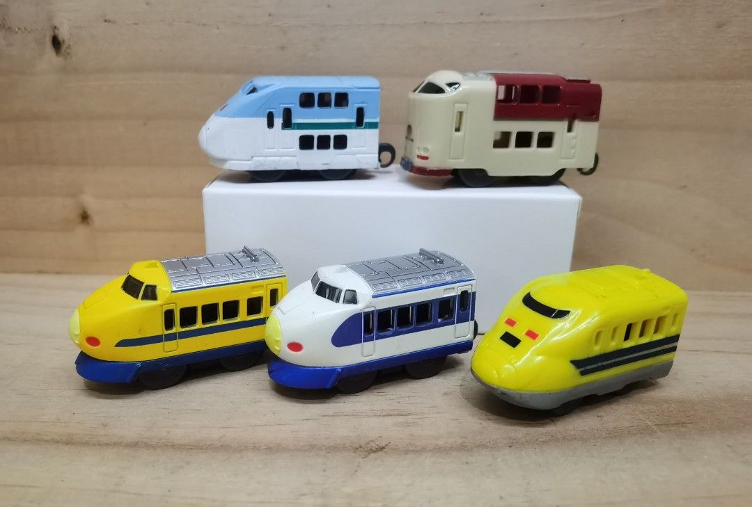Tomy Capsule Egg Japan Electric Railway and Plarail Series, Hobbies ...