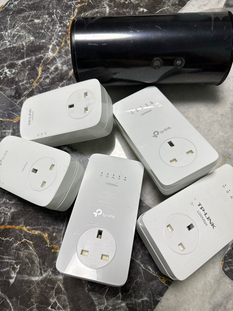 TP Link Powerline Passthrough AV1200 set ALL IN WIFI and DLink Router ...