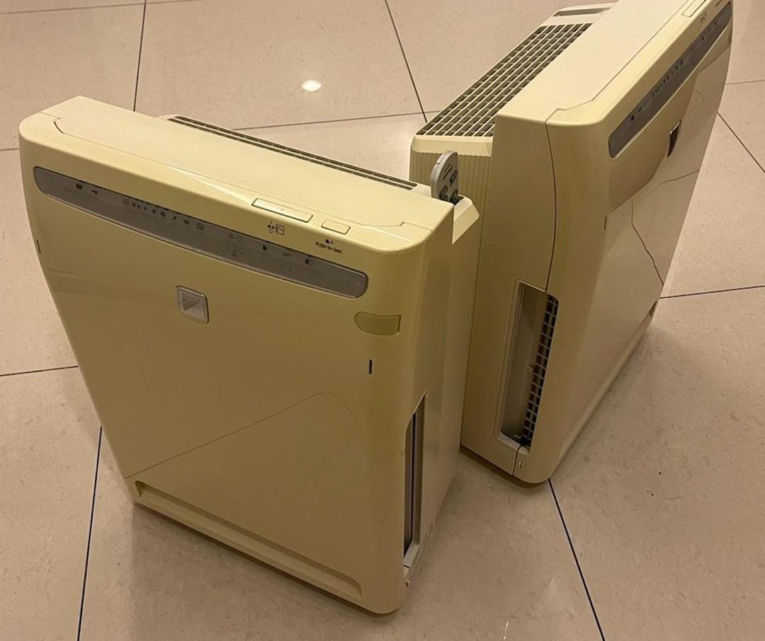 DAIKIN air purifier, TV & Home Appliances, Air Purifiers & Dehumidifiers on Carousell