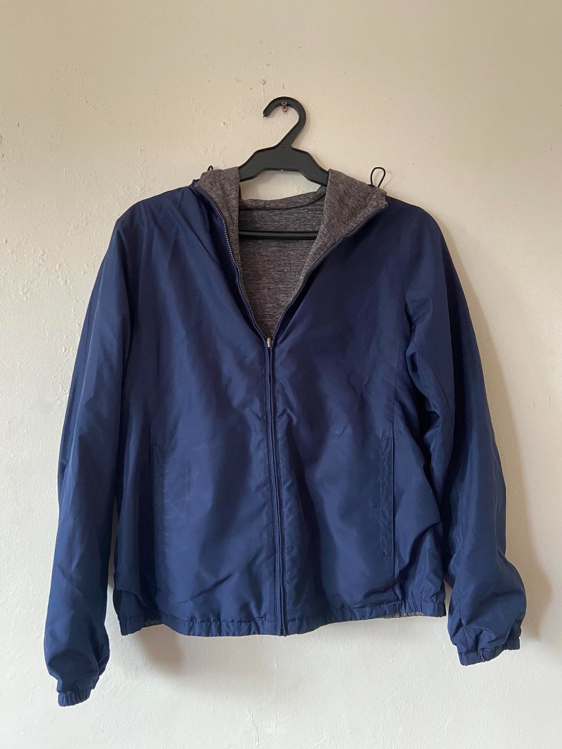 UNIQLO REVERSIBLE JACKET on Carousell