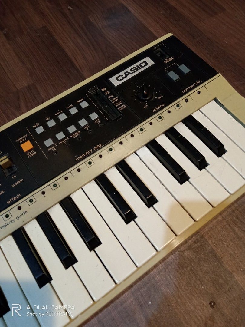 Vintage 1980's CASIO Casiotone MT-70, Hobbies & Toys, Music & Media ...