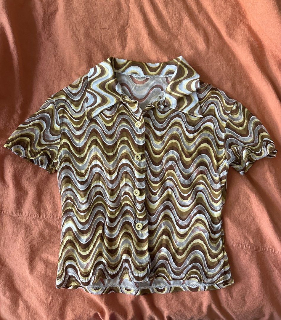 Vintage Squiggly Button Down Top on Carousell