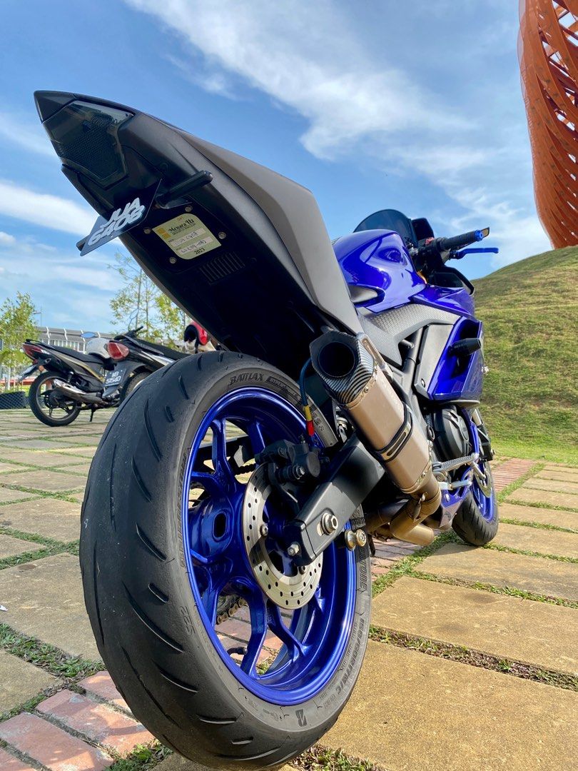 YAMAHA R25-V2 2020 SUPER SALE!!, Motorbikes on Carousell