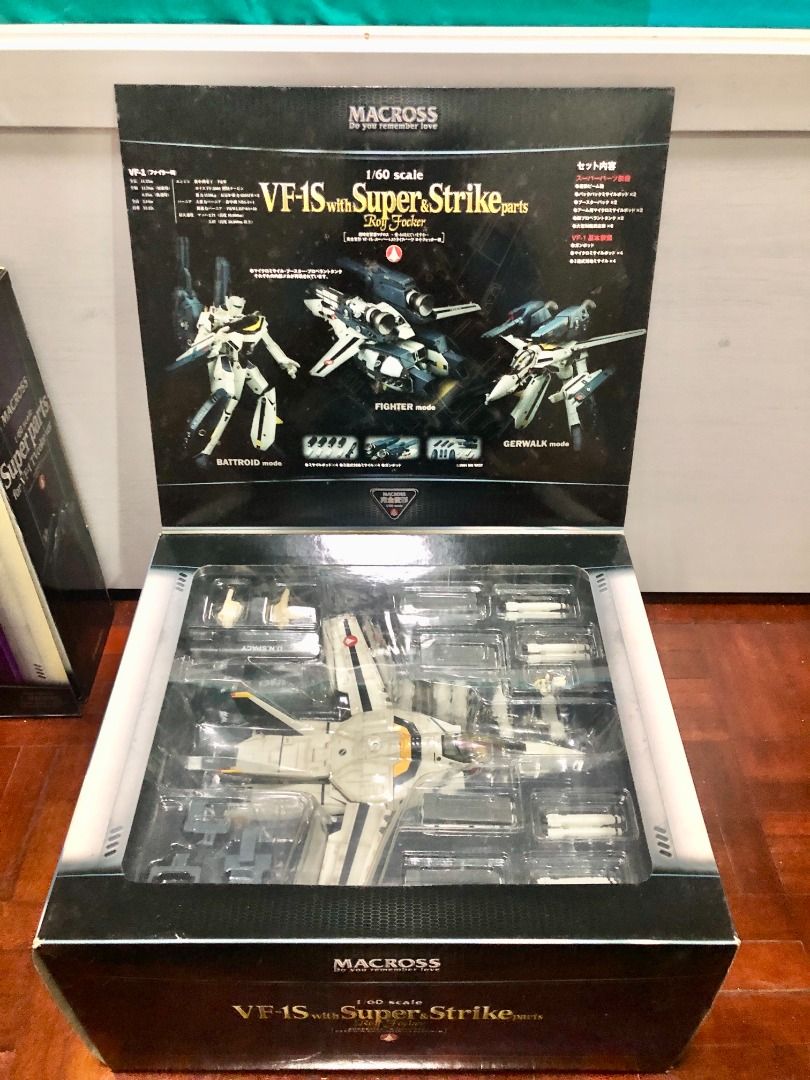 Yamato Macross VF-1S with Super & Strike Parts Roy Focker (Custom), Hobbies & Toys, Toys & Games ...