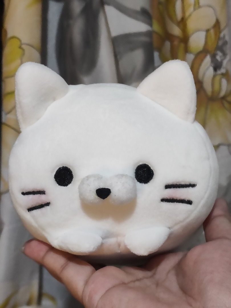 YELL - White Mallow cat mascot size plush, Hobbies & Toys, Toys & Games ...