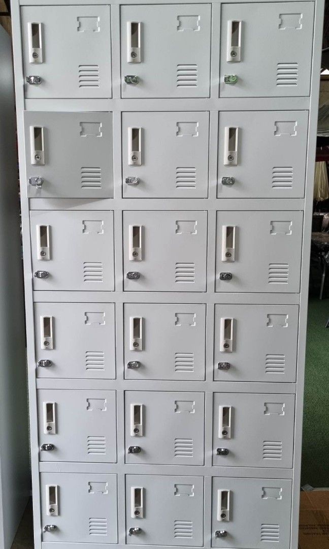 18 Doors Locker, Furniture & Home Living, Office Furniture & Fixtures ...