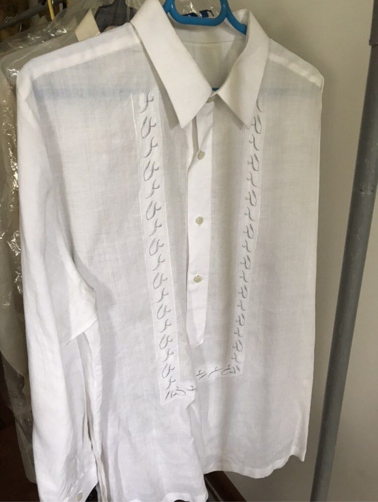 2Jusi Barongs and1 linen barong on Carousell