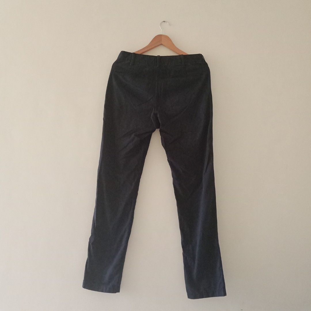 (30) Uniqlo Blue Chinos, Men's Fashion, Bottoms, Chinos on Carousell