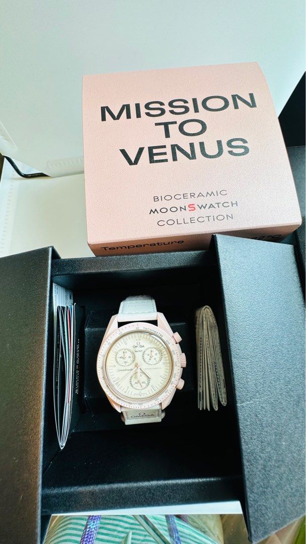 A pair of MoonSwatch (Venus and Uranus), 名牌, 手錶 - Carousell