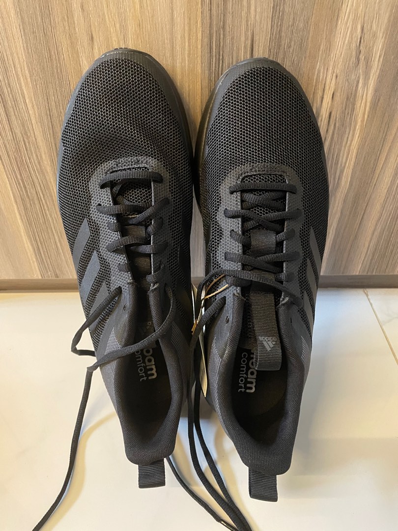 Adidas RUNNING COURSE A PIED, 男裝, 鞋, 波鞋 - Carousell
