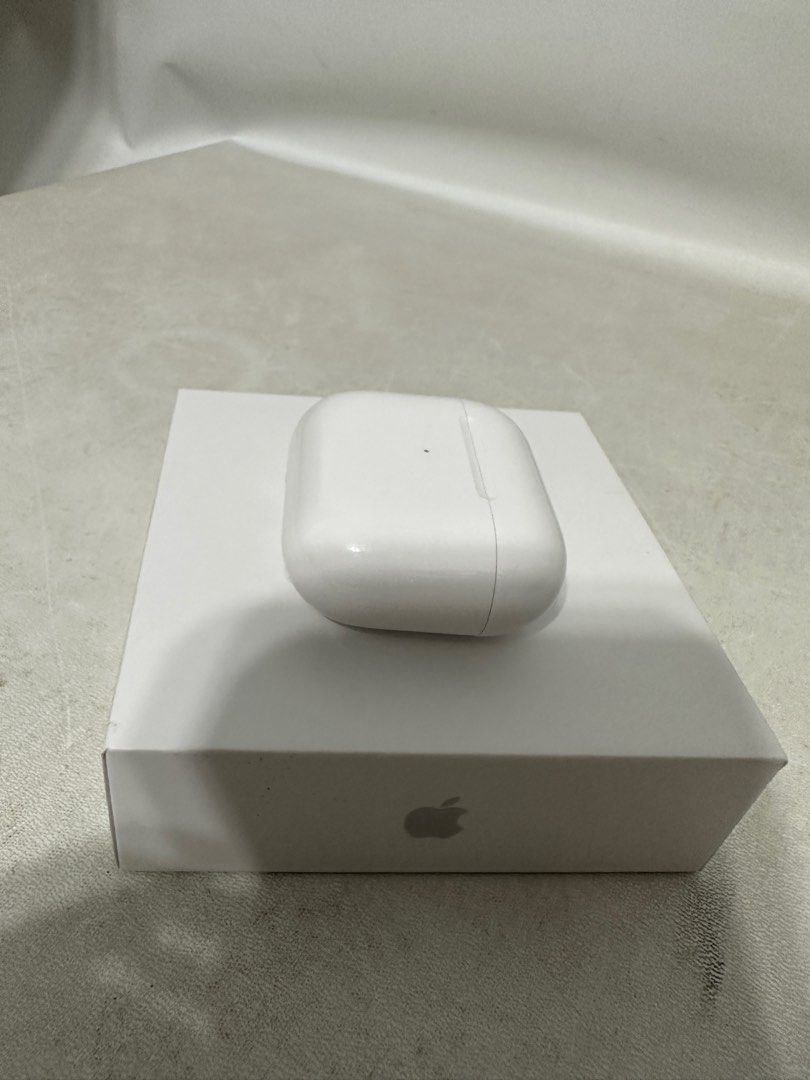 Airpods 3代 Magsafe版 無線藍牙耳機 原廠保固中 耳機及錄音音訊設備 耳機在旋轉拍賣