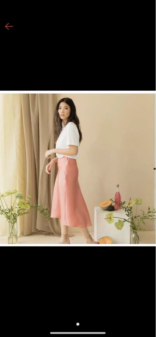 ATS The Label Skirt, Fesyen Wanita, Pakaian Wanita, Gaun & Rok di Carousell