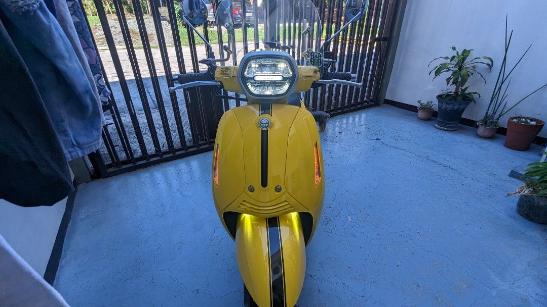 Benelli Panarea 125 Yellow, Motorbikes, Motorbikes for Sale on Carousell