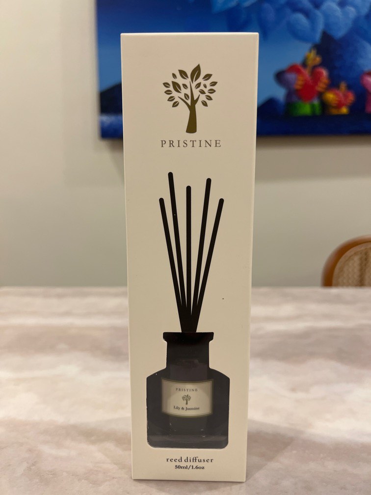Brand new pristine reed diffuser - lily & jasmine, Furniture & Home ...