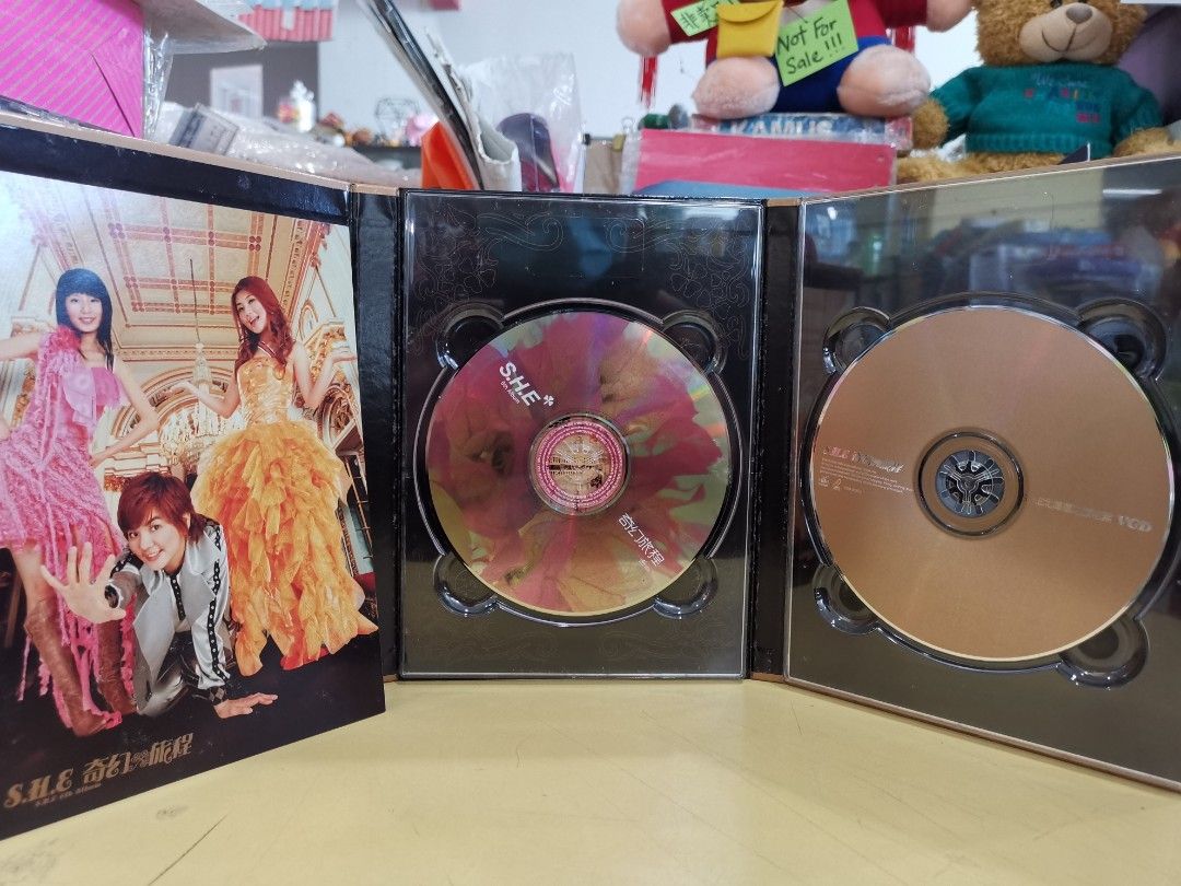 (CD+VCD) S.H.E 奇幻旅程 6th Album, Hobbies & Toys, Music & Media, CDs & DVDs on Carousell