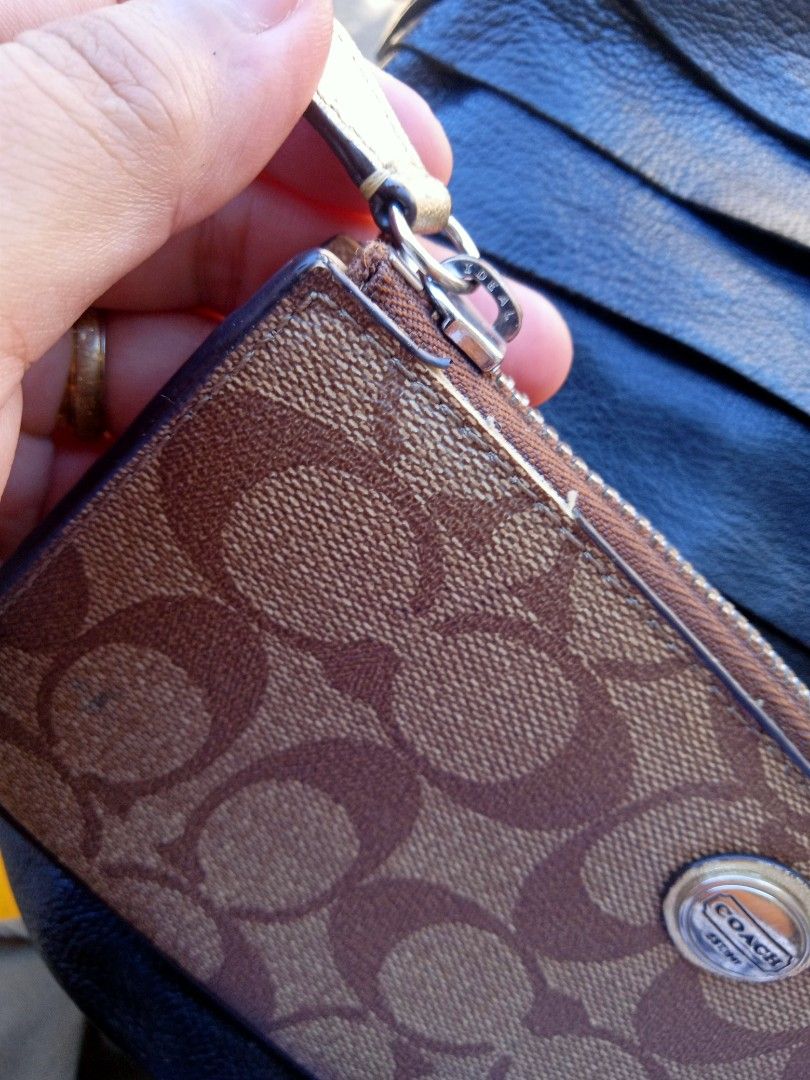 coach L shape long wallet on Carousell