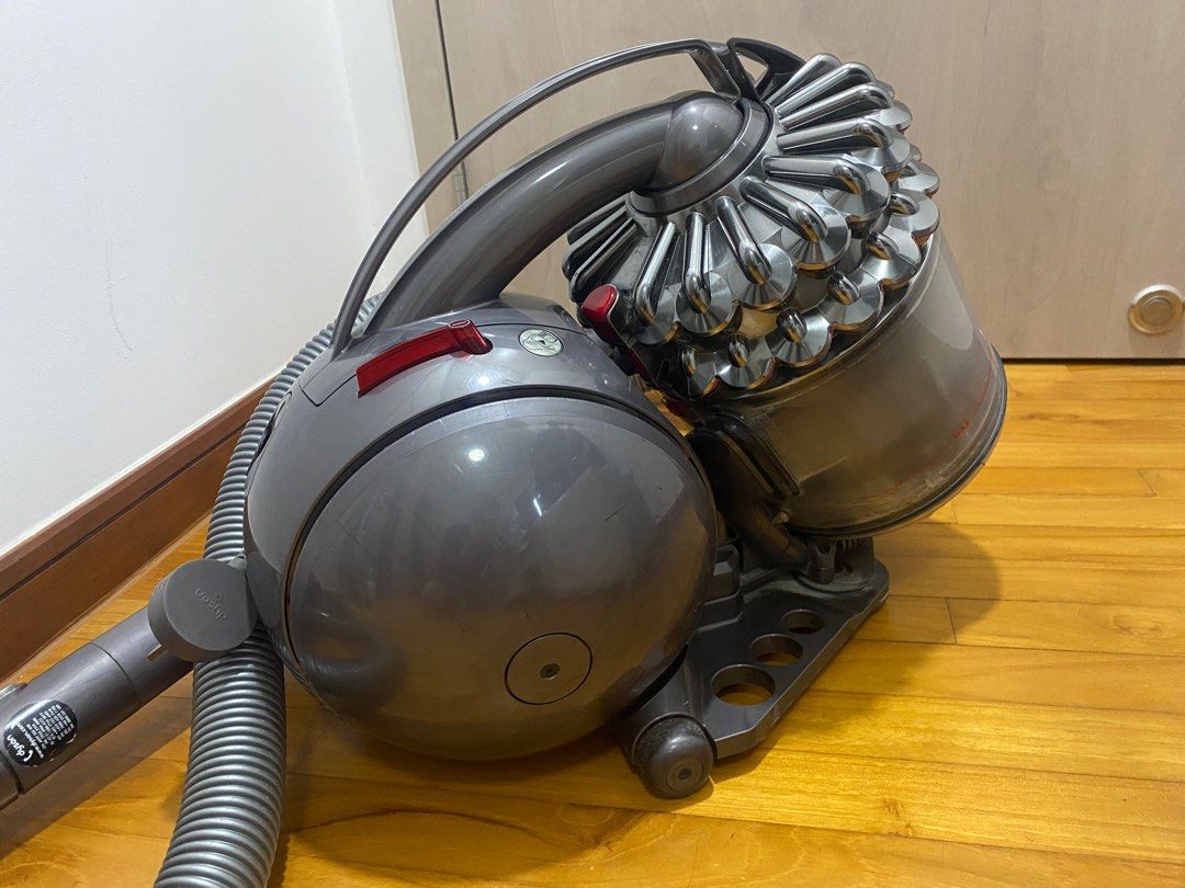 Dyson DC52 Vacuum Cleaner, TV & Home Appliances, Vacuum Cleaner ...