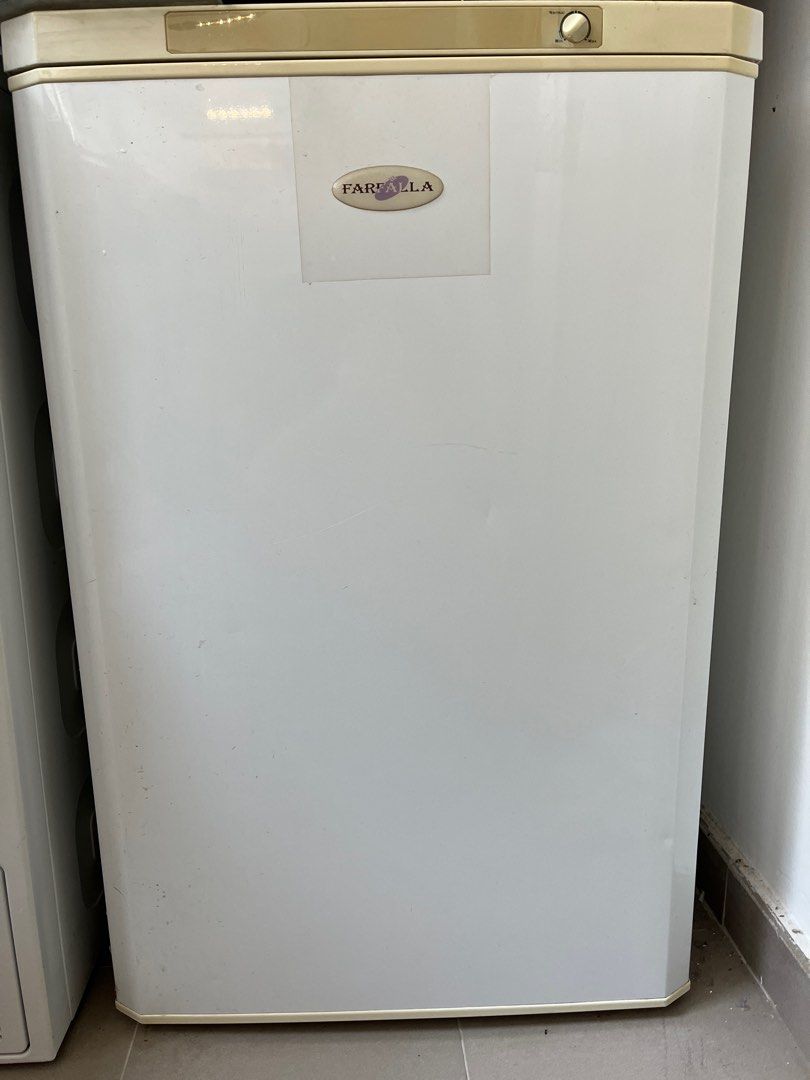 Farfalla upright freezer 120L, Babies & Kids, Nursing & Feeding, Breastfeeding & Bottle Feeding ...