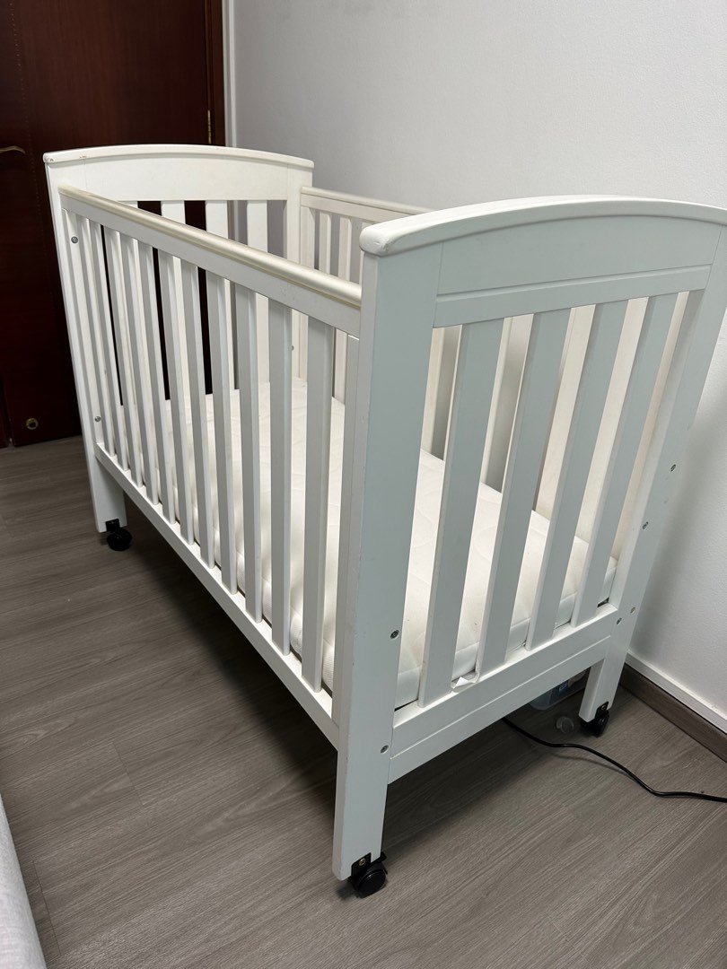 Good Condition Baby Cot with Wheels, Babies & Kids, Baby Nursery & Kids ...