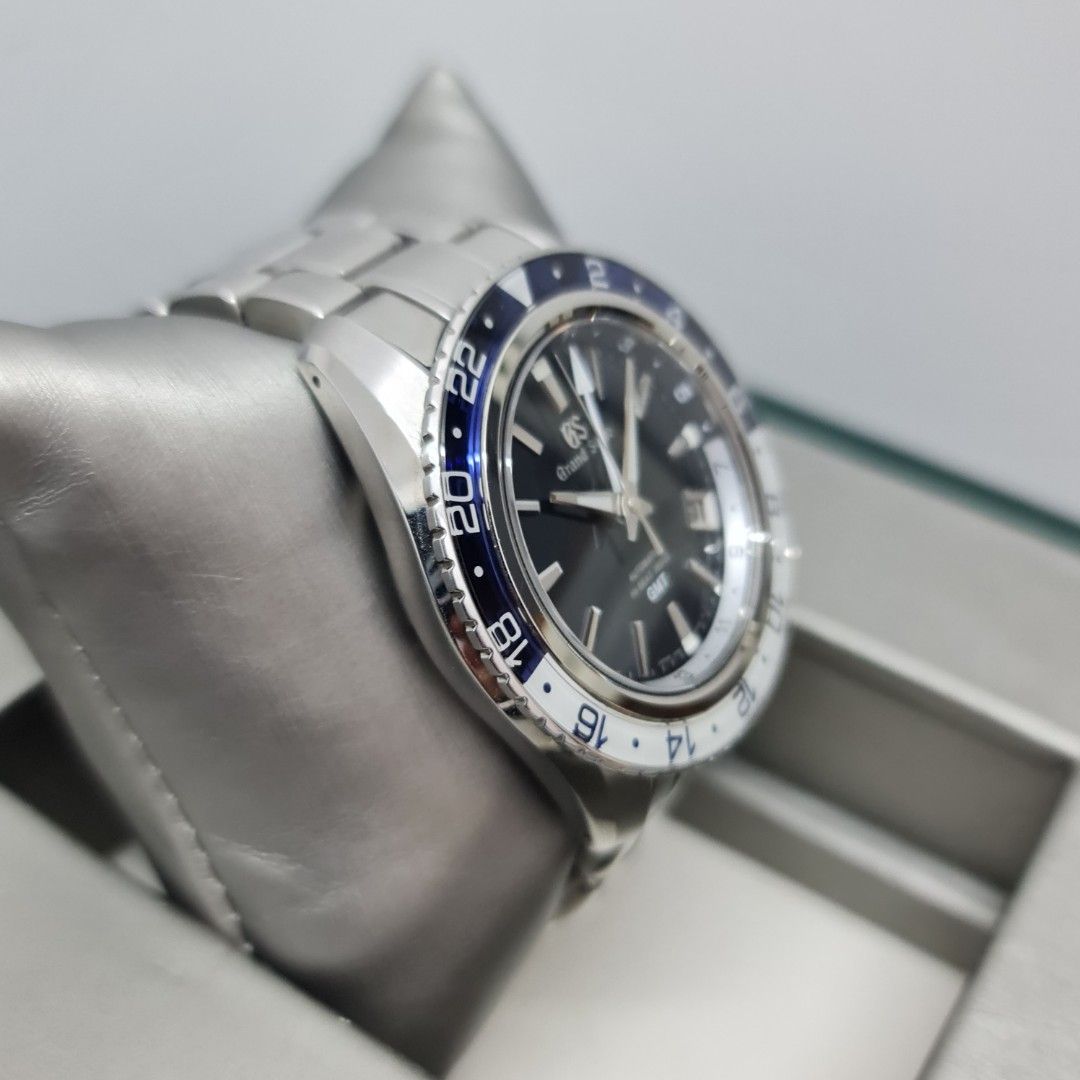 Grand Seiko Hi Beat GMT SBGJ237, Luxury, Watches on Carousell