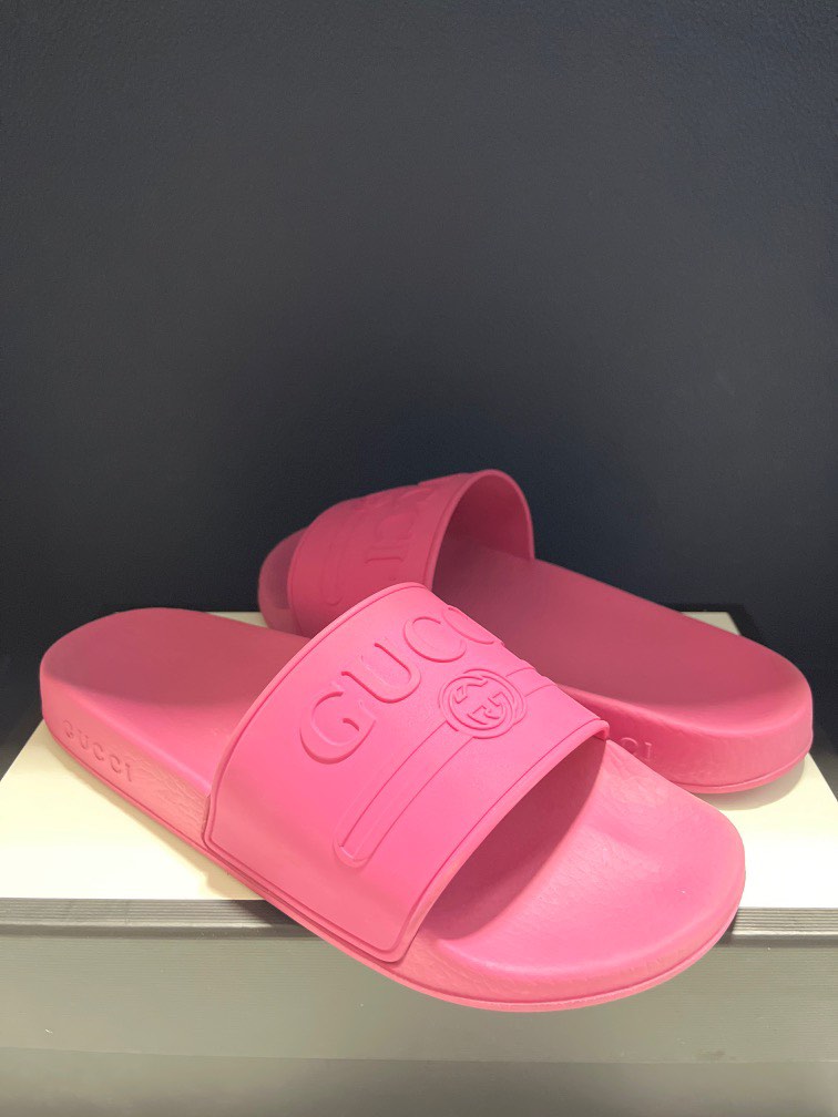 GUCCI Logo Rubber Slides Slippers, Luxury, Sneakers & Footwear on Carousell