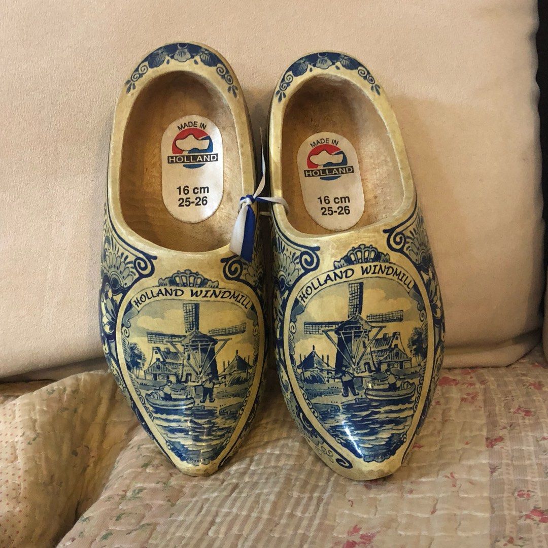 Vintage Holland Windmill wooden clog / shoes, Hobbies & Toys ...