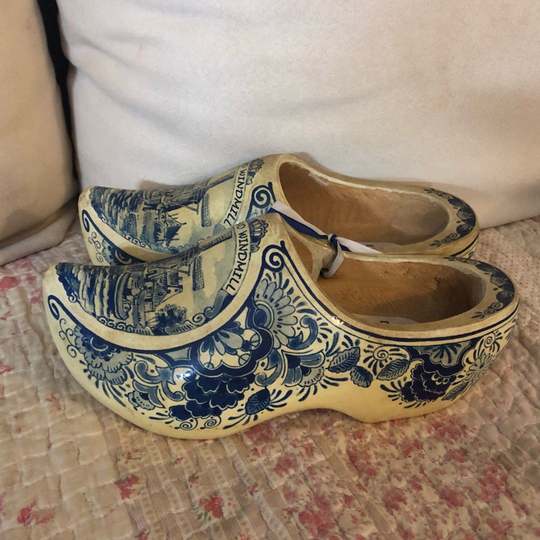 Vintage Holland Windmill wooden clog / shoes, Hobbies & Toys ...