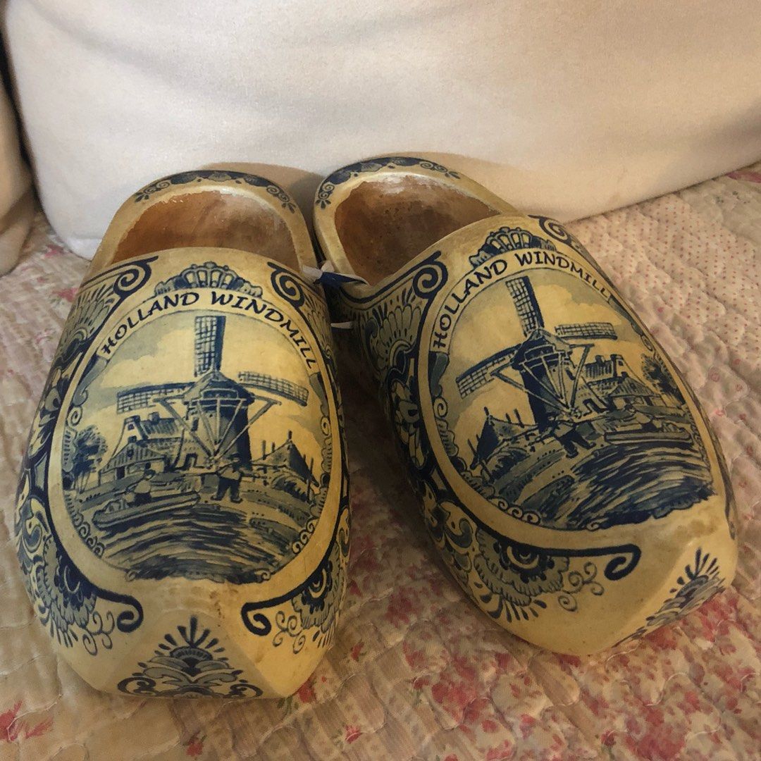 Vintage Holland Windmill wooden clog / shoes, Hobbies & Toys ...