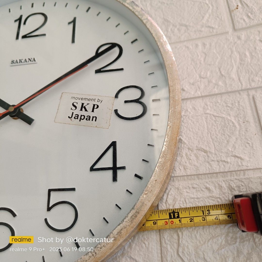 Jam dinding sakana original mesin Japan, Perabotan Rumah di Carousell