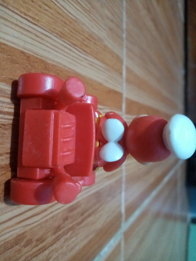 Jollibee kiddie meal toy 2018 jolly racers JOLLIBEE, Hobbies & Toys ...