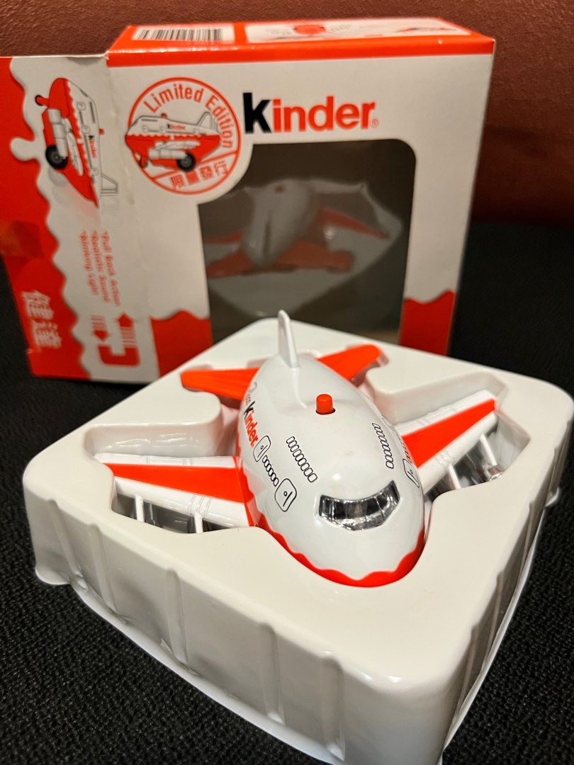 Kinder Jumbo Jet_飛機_限量版, 興趣及遊戲, 玩具 & 遊戲類 - Carousell