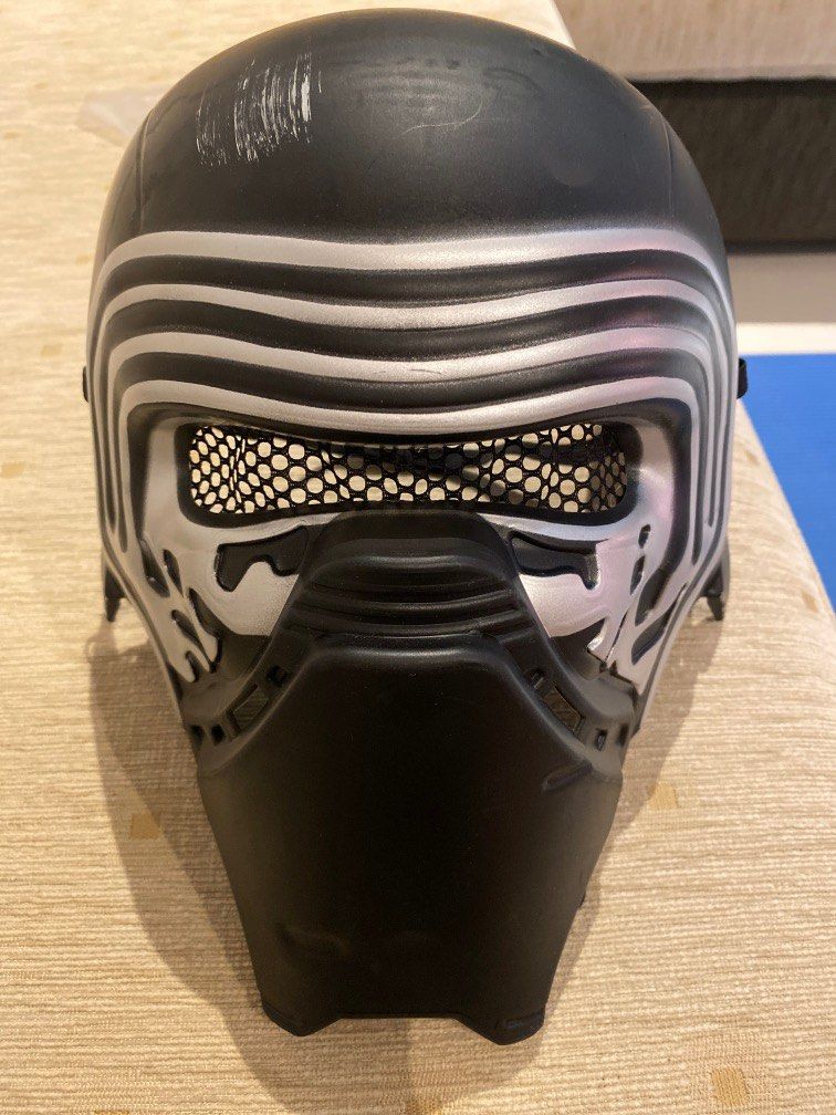 Kylo Ren face mask, Hobbies & Toys, Toys & Games on Carousell