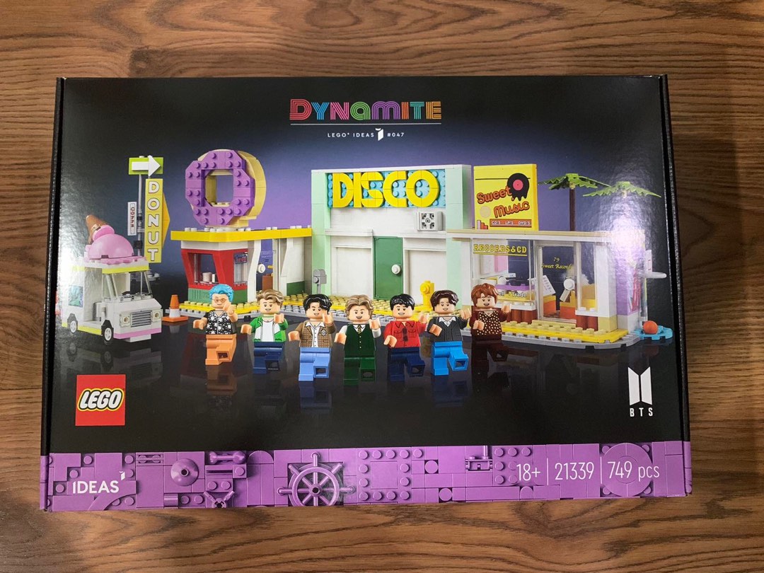 LEGO BTS Dynamite Set, Hobbies & Toys, Memorabilia & Collectibles, K ...