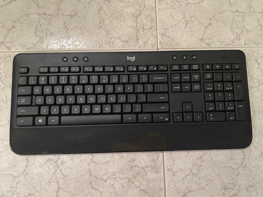 Logitech Keyboard K545 Computers And Tech Parts And Accessories Computer Keyboard On Carousell